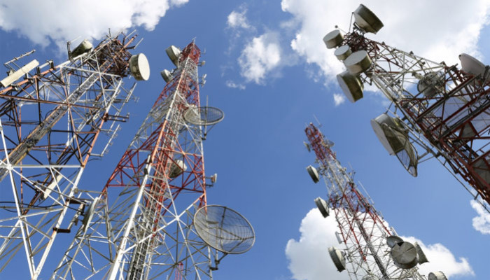 Équipements antichute pour évoluer sur pylône 5G